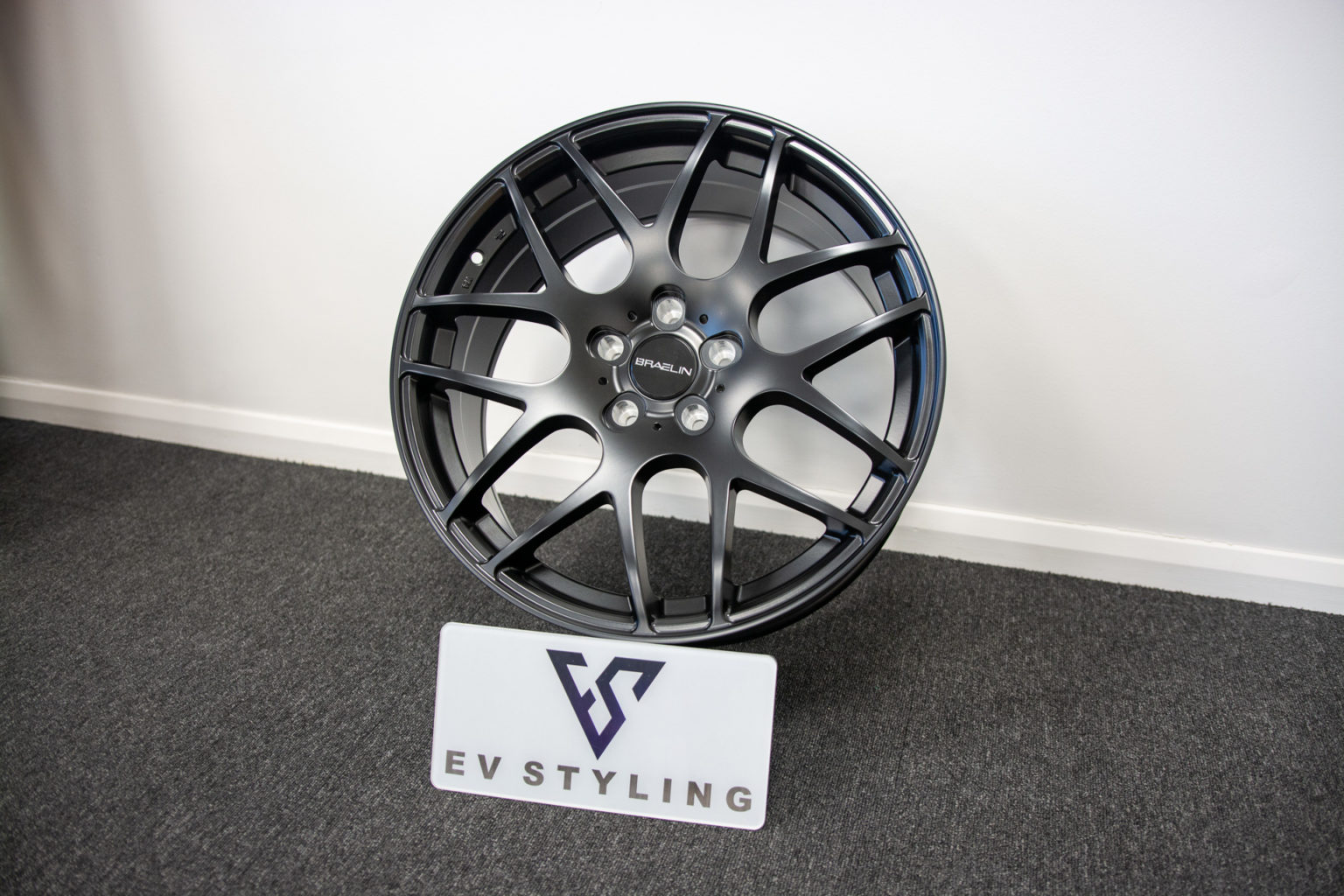 UK Stock of Braelin BR06 Alloy Wheel for Tesla Model 3