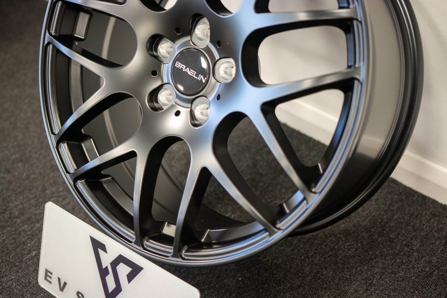 UK Stock of Braelin BR06 Alloy Wheel for Tesla Model 3