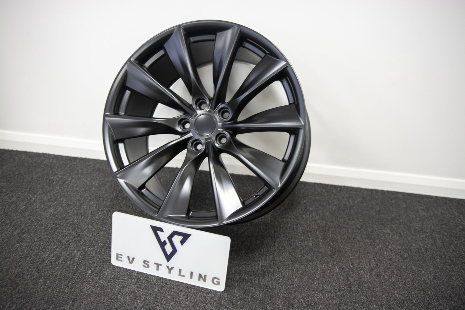 Replika R241 (Satin Black) - EV STYLING | UK Styling for EV cars ...